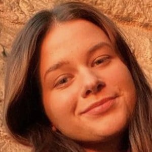 Katerina Kulp (TikTok Star) - Age, Birthday, Bio, Facts, Family, Net Worth, Height & More ...