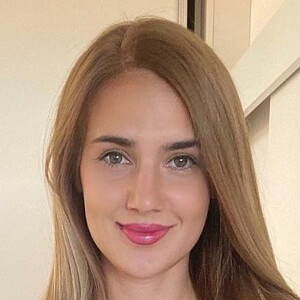 Natalija Ugrina (Instagram Star) - Age, Birthday, Bio, Facts, Family, Net Worth, Height & More ...